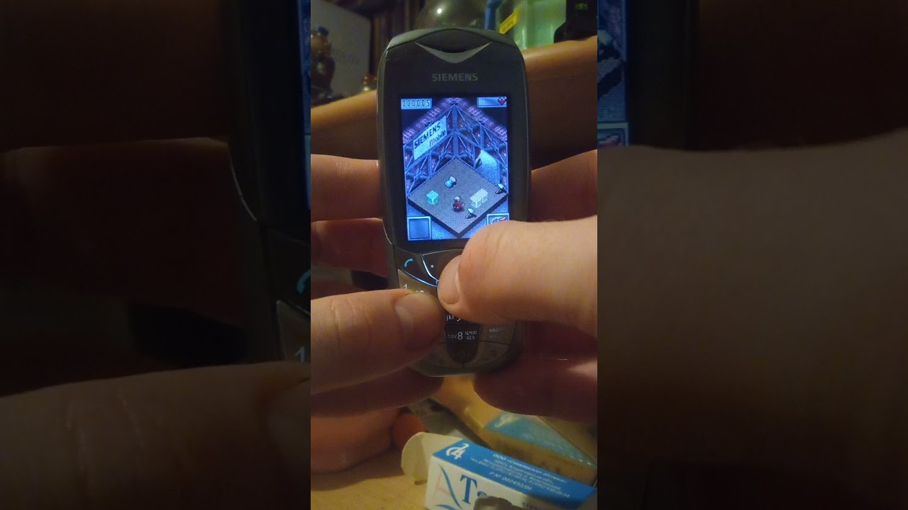 Retro gaming: Playing Stack Attack Advanced on Siemens CX 65 - Играем в ящики на Сименс ...