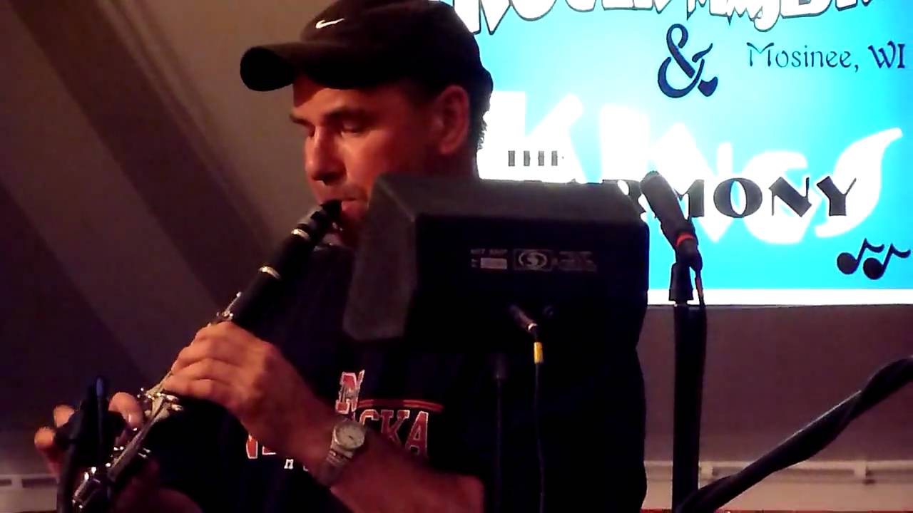 Stevens Point Oberek - Roger Majeski - Pulaski Polka Days '10 - YouTube