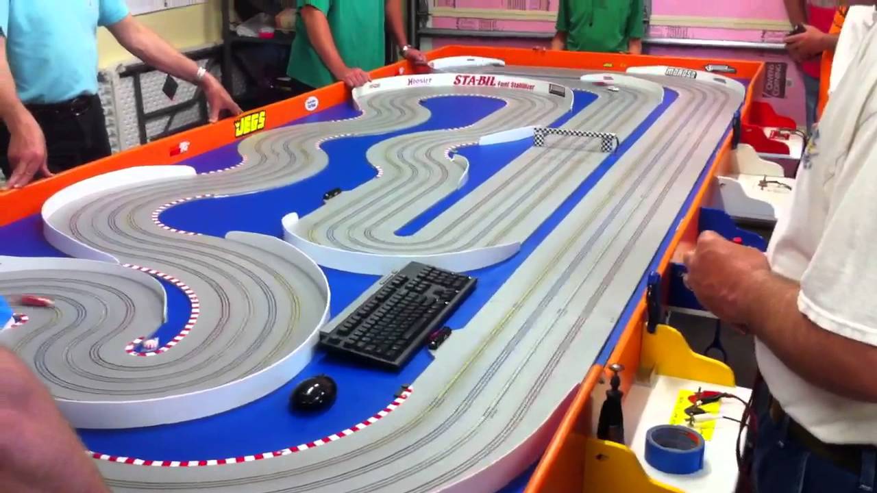 PWB Raceway Skinny tire t-jet A - YouTube