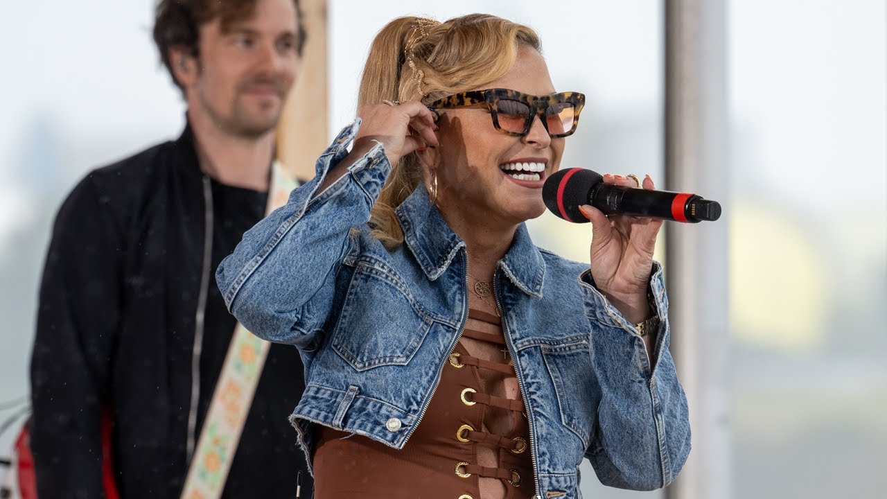 Anastacia - Now or Never | ZDF-Fernsehgarten on Tour 2023 - YouTube