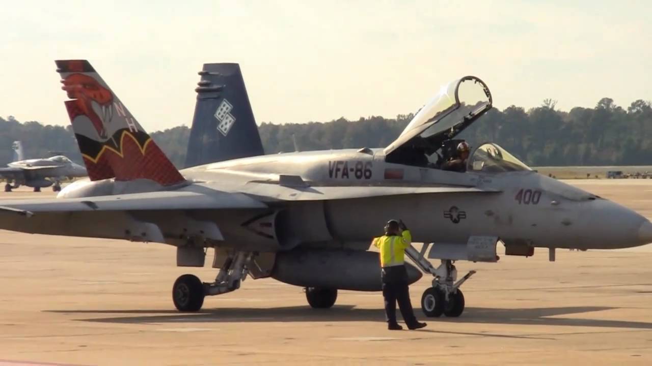 VFA-86 Sidewinders CAG - F/A-18C Hornet Start Up/Taxi - NAS Oceana ...