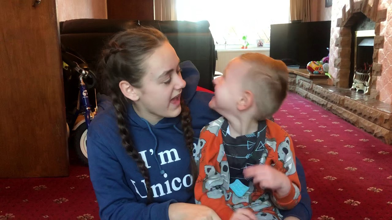 Sign along with us - Dog - Jade and Christian Kilduff - YouTube