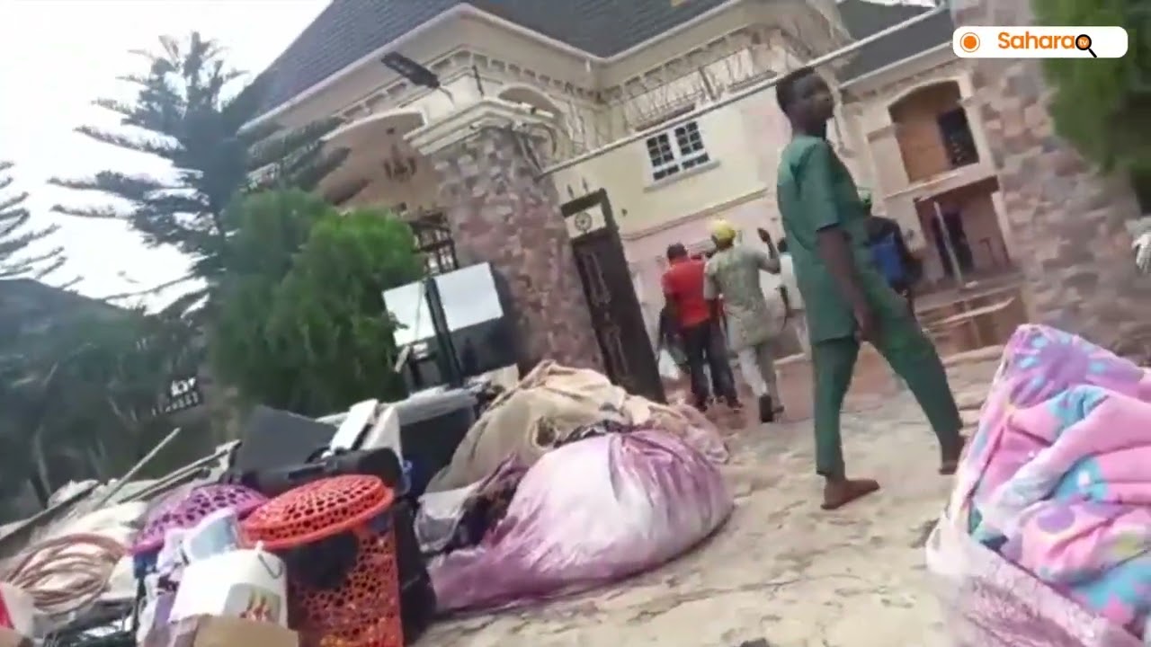 How Billionaire Arthur Eze Evicted Brother, Family From House For ...