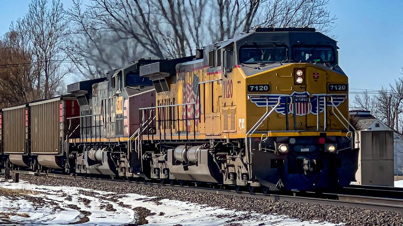 ex-SP! UP 7120 Leads EB Coal Loads on 2/19/23 - YouTube