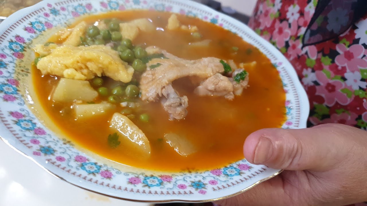 Tocăniță de pui foarte gustoasa de la Bunica 🇷🇴 - YouTube