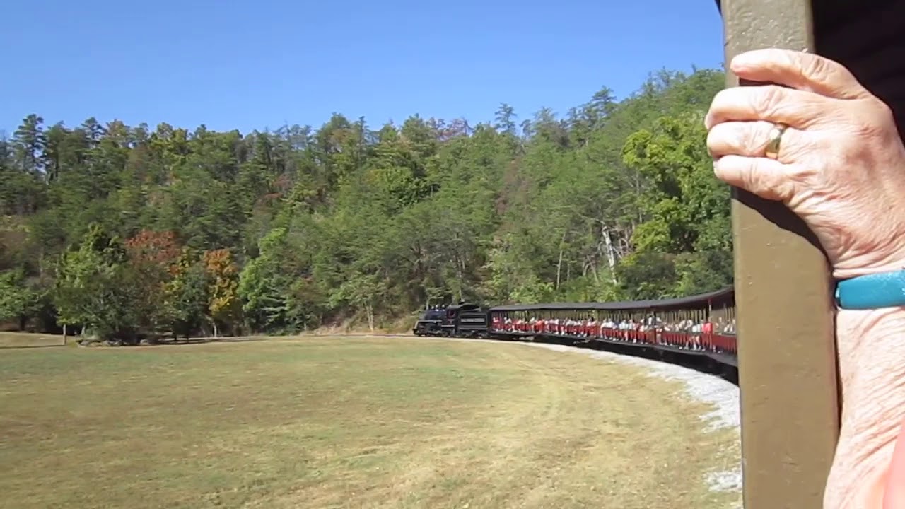 Dollywood Express 70 full ride October 2019 - YouTube