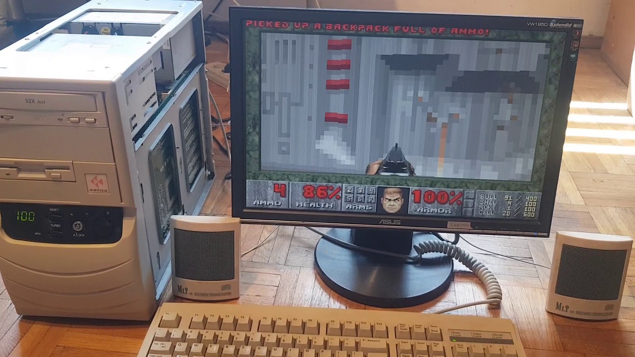 DOOM running on Intel 486DX2 66 MHz - YouTube