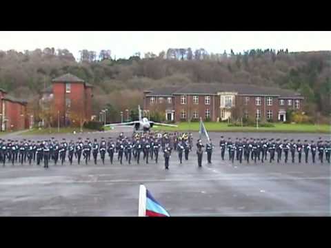 RAF graduation and passing out parade 18th November 2008.mp4 - YouTube