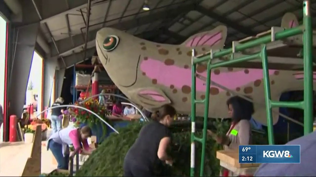 Inside the Grand Floral Parade float barn - YouTube