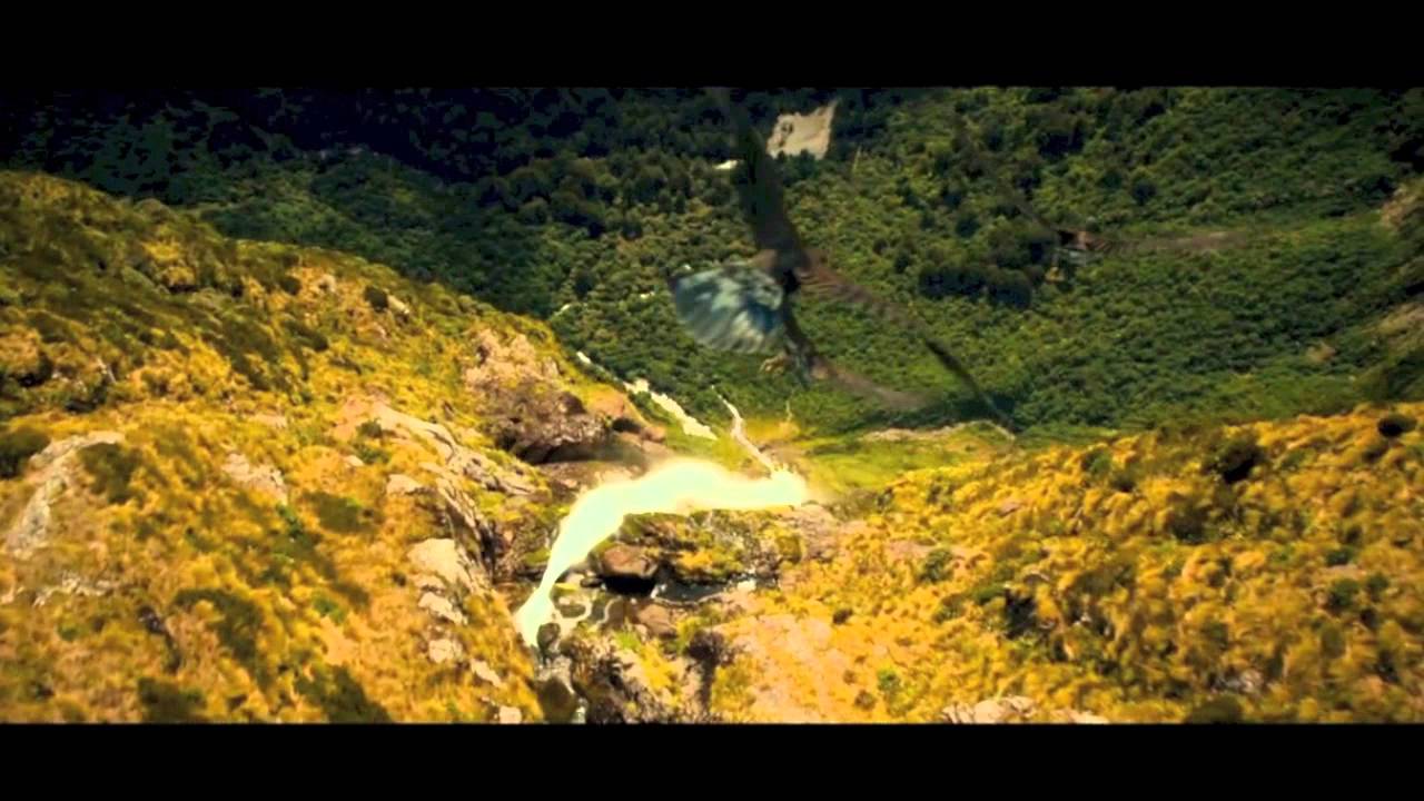 Flight of the Eagles- The Hobbit Movie Clips - YouTube