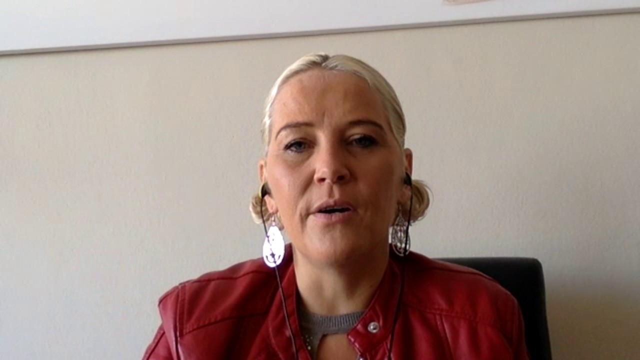 Monday With Landi On Masterminds - YouTube