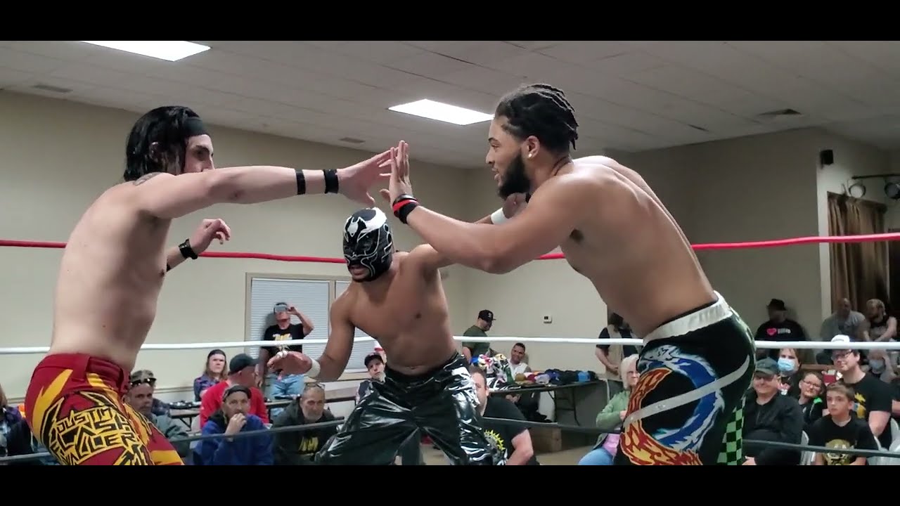 Dustin Waller v Kylon King v Ichiban(c) - YouTube