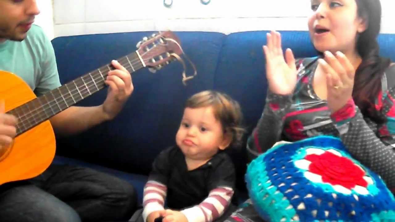 Miguel sings with his parents - YouTube