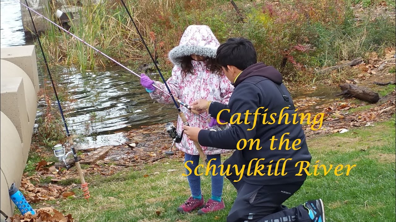 Catfishing 101: How to Teach Someone to Catfish, ft. Ronia ...