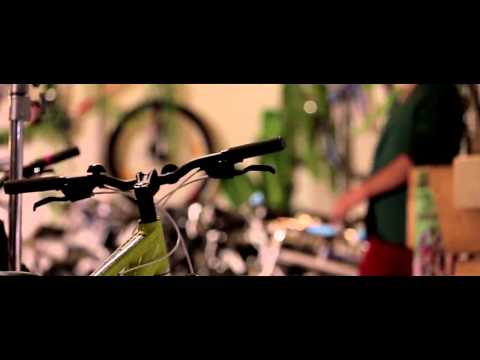 Tony Ray feat Gianna - Chica Loca Official Music Video HD)
