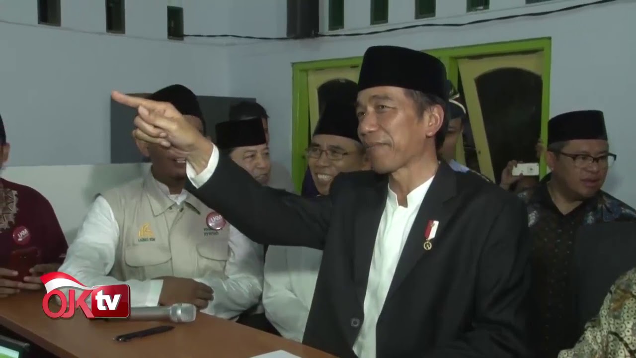 Presiden Jokowi resmikan LKM Syariah KHAS Kempek Cirebon - YouTube