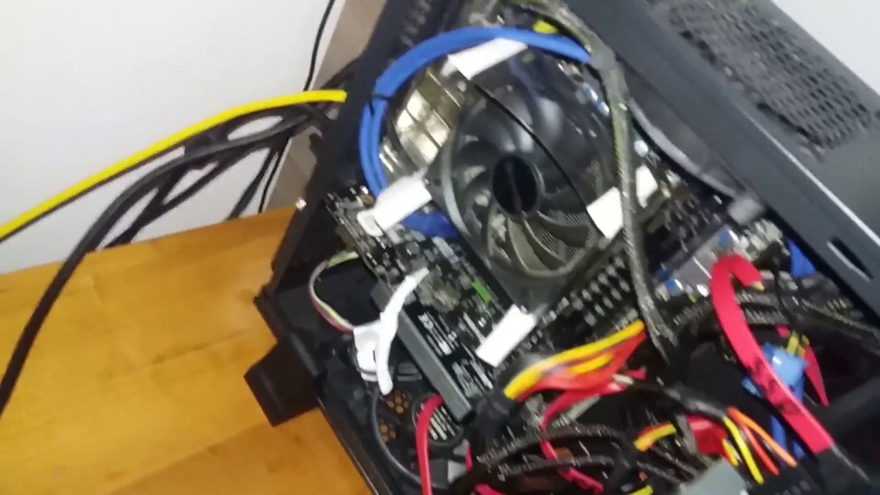 Vorstellung: Low Profile Gehäuse AeroCool CS-101 - YouTube