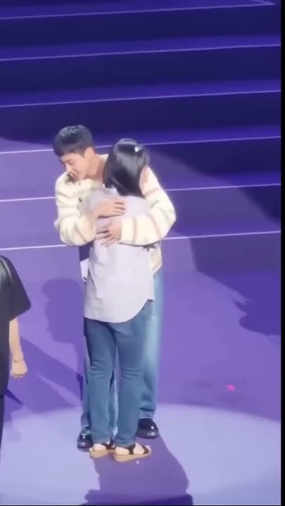 JIN hugging ARMY || BTS fiesta || #bts #bts #jin #trending #btsarmy #btsedits #explore #foryou ...