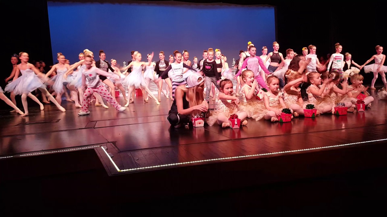 5:00 PM Show 'Merry and Bright!' Dance Expressions 2016 - YouTube