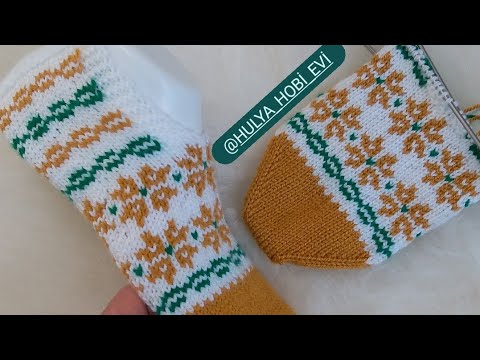 Yıldız Çiçeği Beş Şiş Patik Modeli-Rengarenk Patiklerim