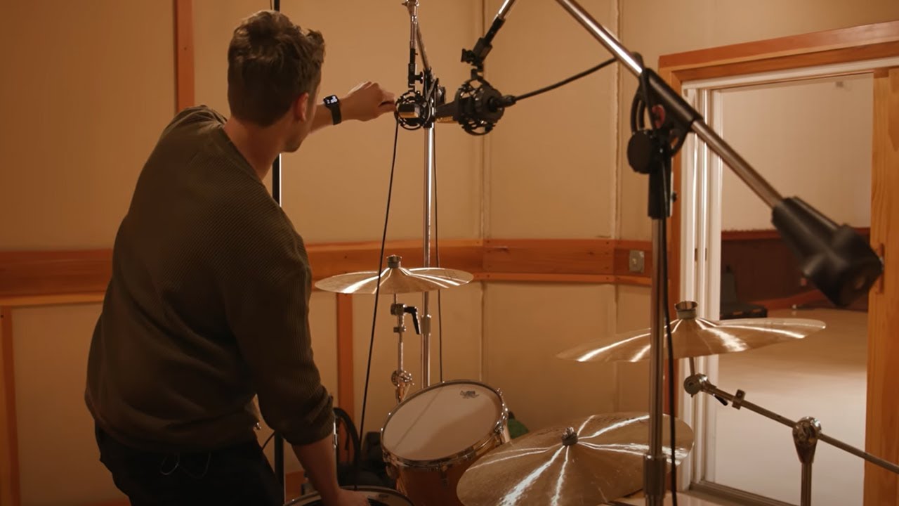 AKG Sounds from the Studio | E2: Spaced Overhead Drum Mic Technique ...