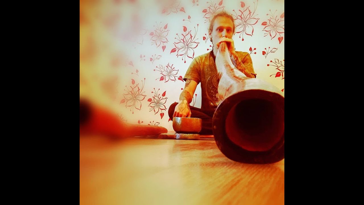 Didgeridoo session by Shaman Dreads - YouTube