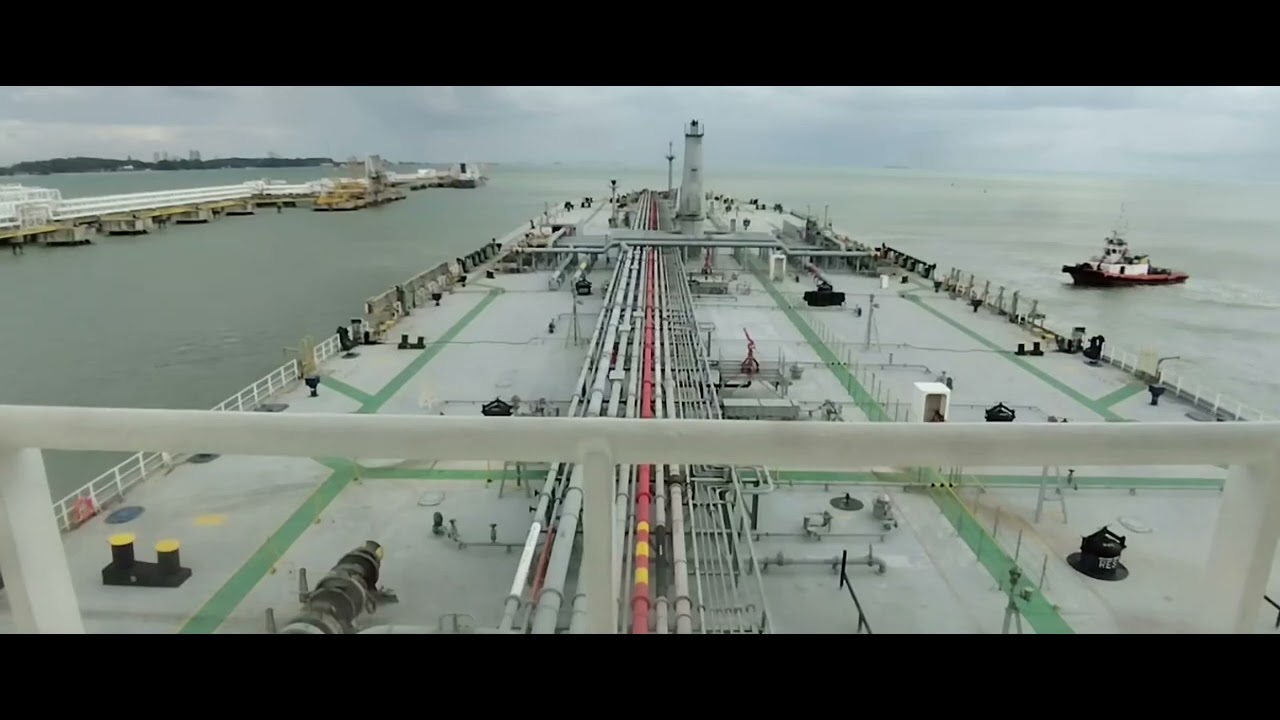 Unberthing Operation. Vessel Length 245.0 mtrs - YouTube