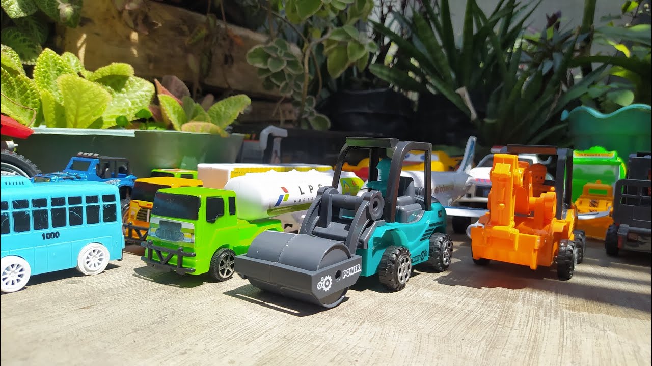 Toy Cars, Shake Trucks, Molen Trucks, Container Trucks, Beko, Race Cars ...