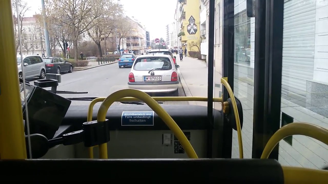 Autobus Linie 92B im 22. Bezirk in Wien - YouTube