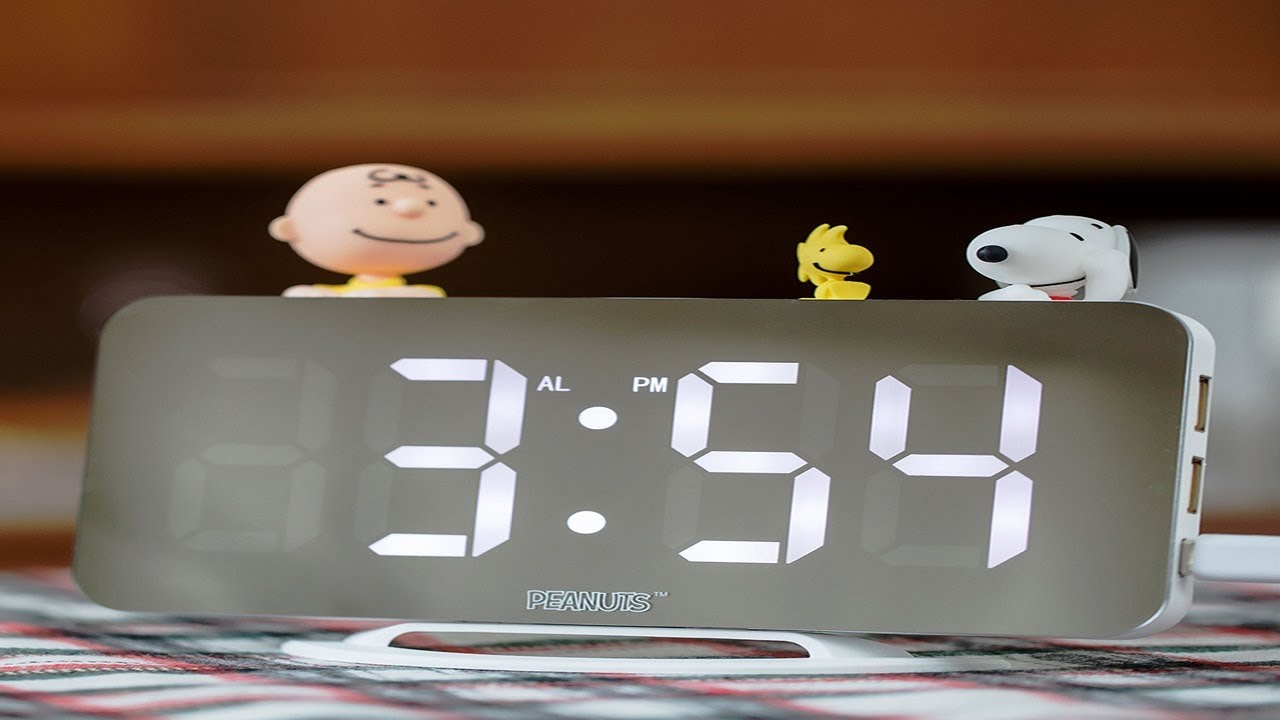 Peanuts Snoopy LED Digital Clock - YouTube