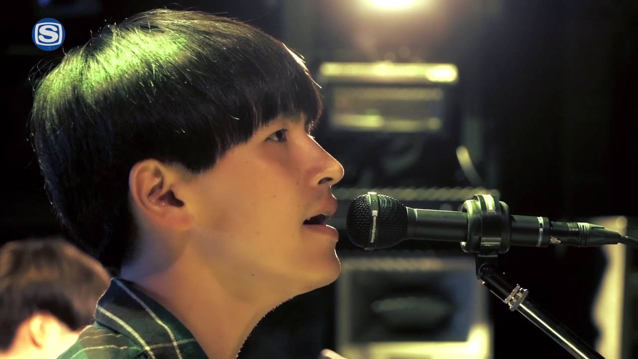 ミツメ - 天気予報 @ mitsume plays "A Long Day" - YouTube