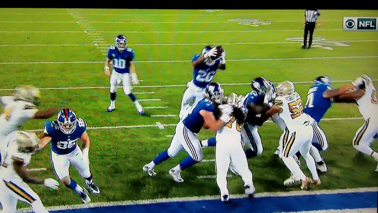 Saquon barkley jumps over all the linemen for the touchdown - YouTube