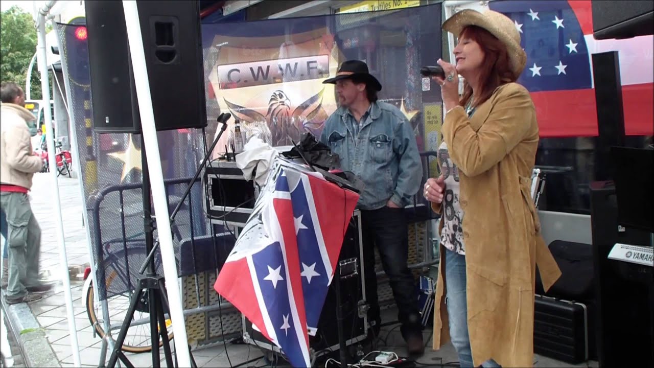 Thilly Frank : Speed Of The Sound - YouTube