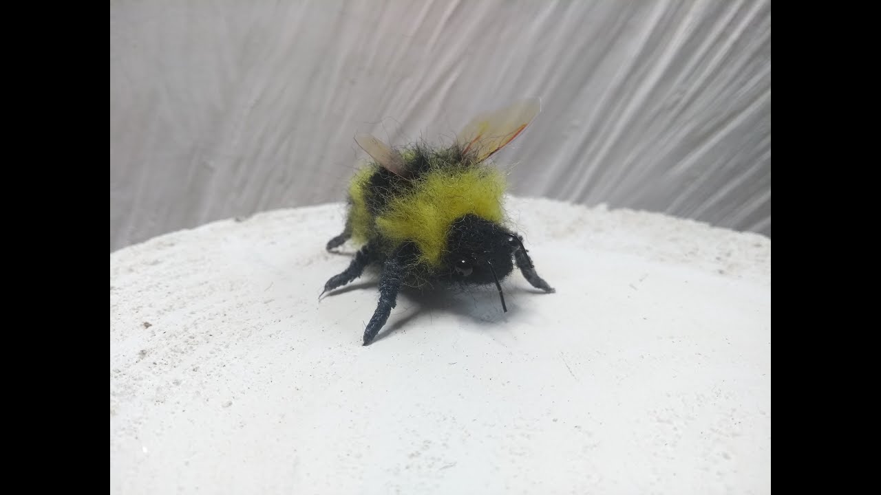 Needle Felt A Realistic Bumble Bee - YouTube