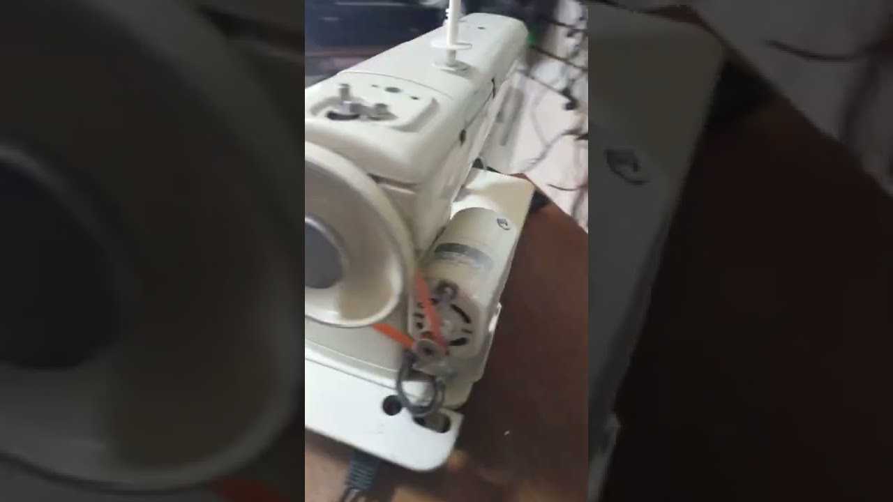 SINGER 675 - YouTube