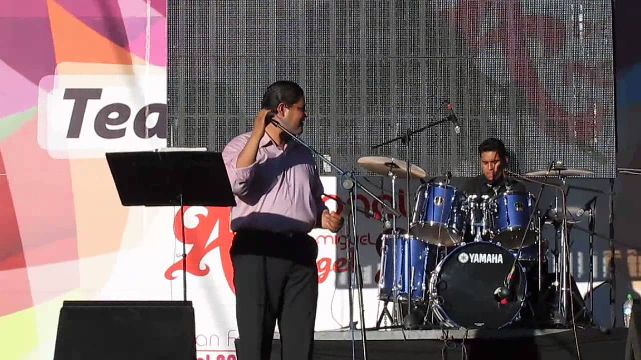 RENE GUTIERREZ A La Muchacha Bonita - YouTube