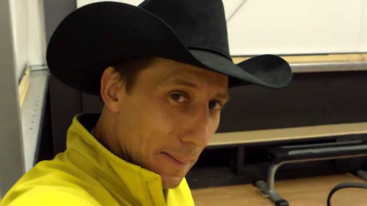 Chair Rodeo Abs- Ryan "Cowboy" Ehmann - YouTube