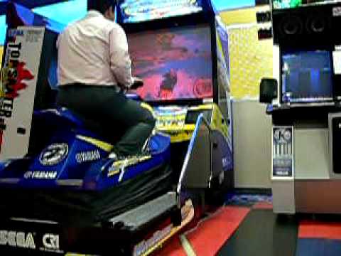 SEGA Jetski（waverunner GP Ⅱ） playing gamecenter - YouTube
