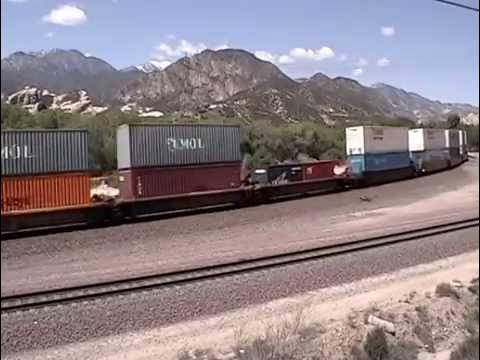 BNSF Race Plus Meet with Union Pacific at Cajon jct. Cajon Pass - 4/5/14 - YouTube