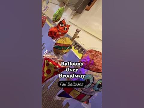 FOIL Balloons Over Broadway Thanksgiving Craft - YouTube