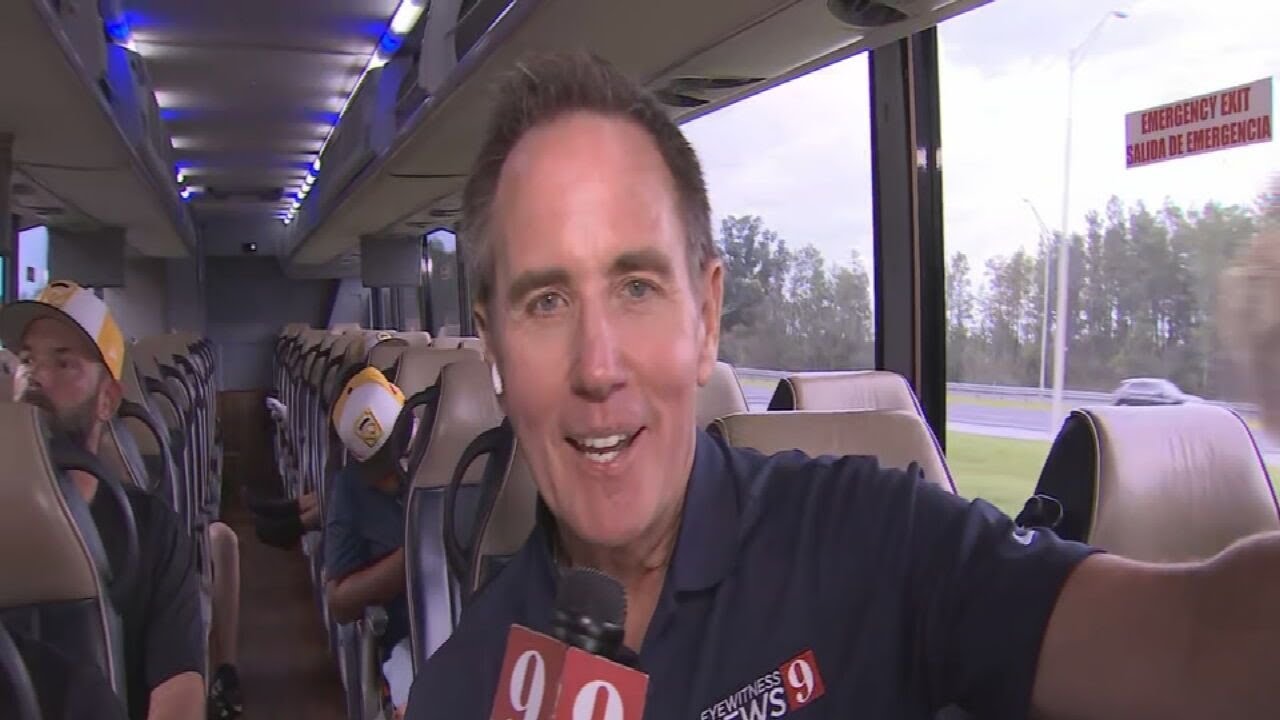 Greg Warmoth rides along with Lake Mary Little League players after Orlando homecoming - YouTube