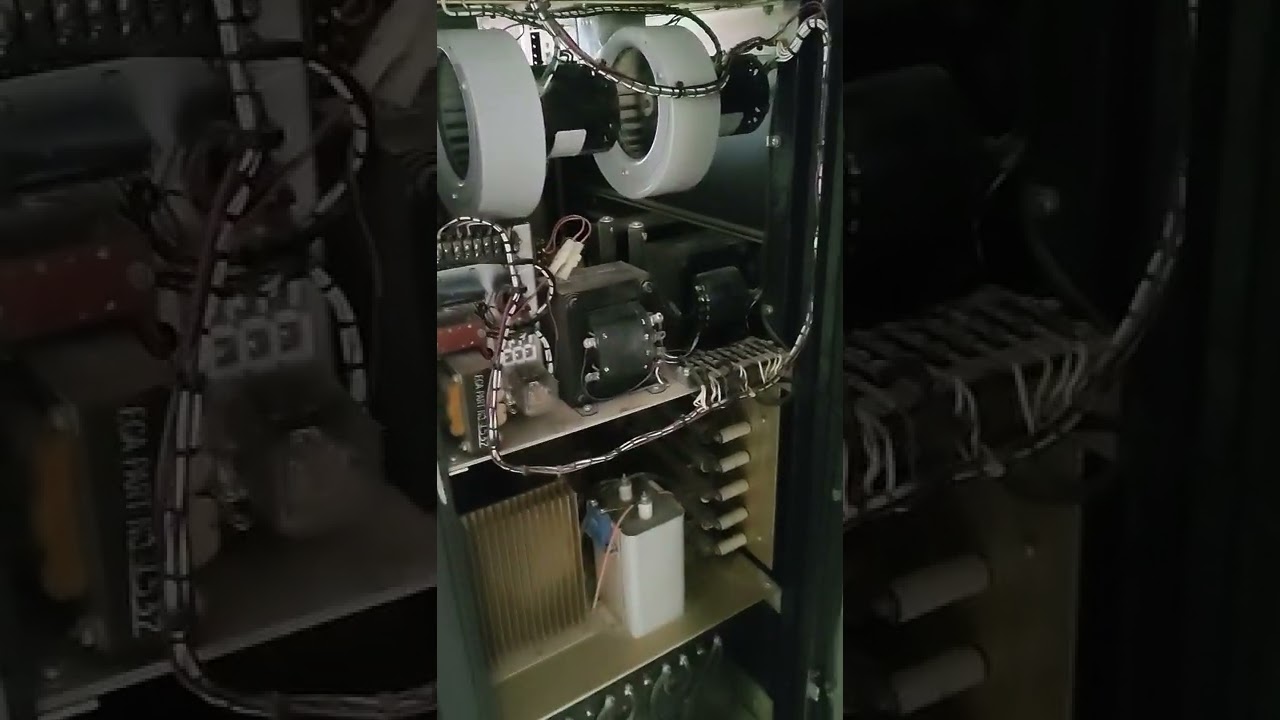 Henry Electronics RF Amplifier 25,000W (25kW) - YouTube