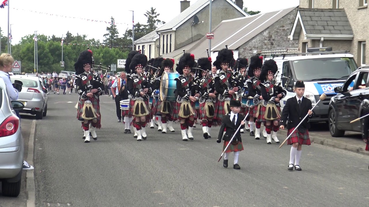 Lislaird Pipe Band @ Killen Mini 12th 2019 - YouTube
