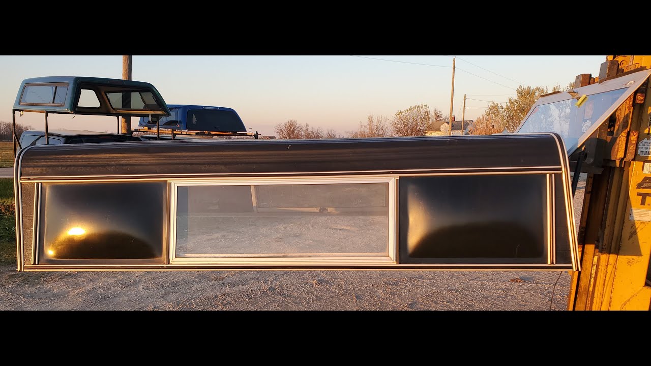 Walk-around of used ARE light-duty aluminum cab high Topper. 88-98 & 99 ...