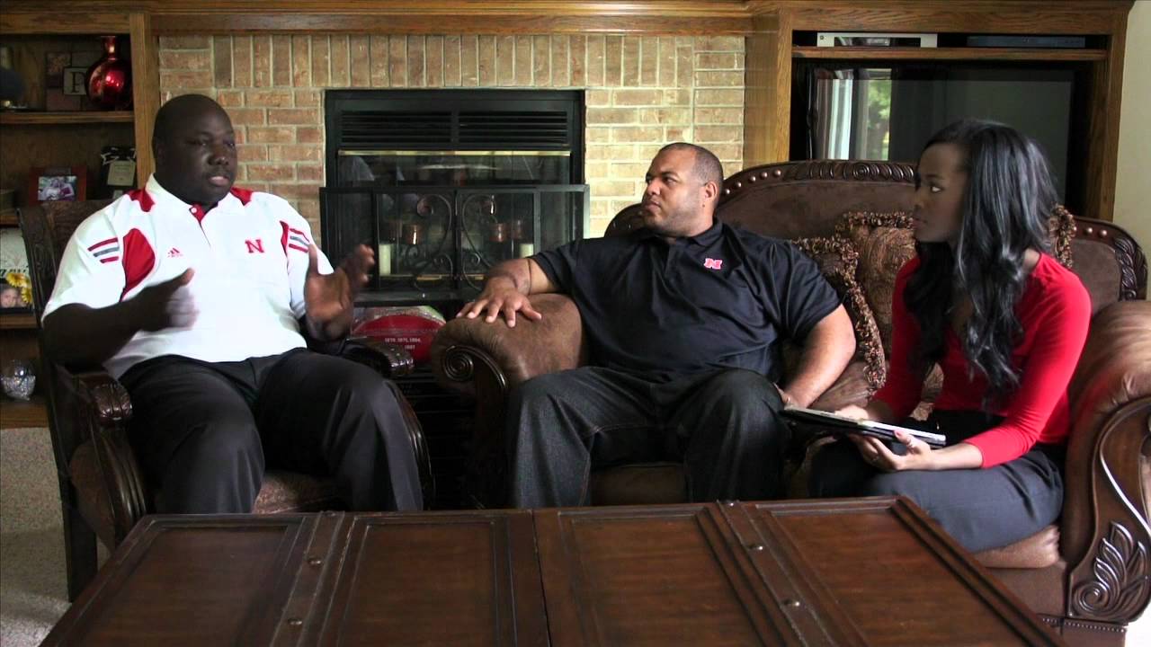 Tommie Frazier's Xs & Os shorts - John Durgan - YouTube