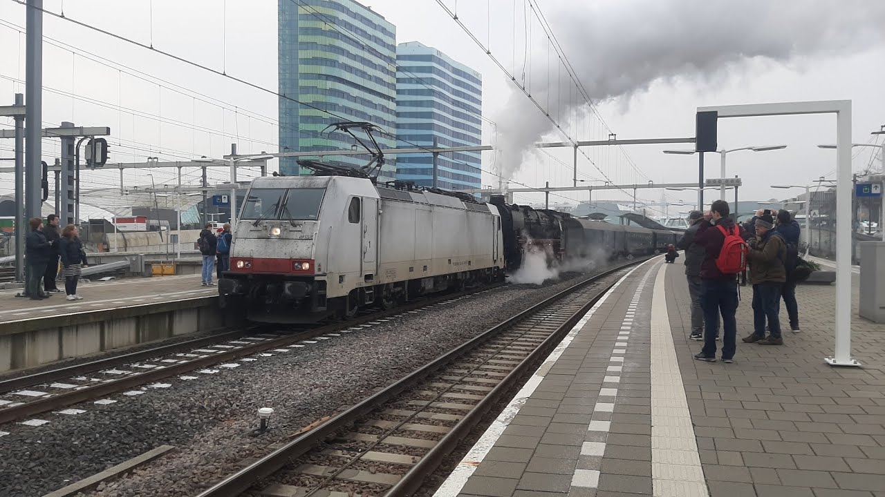 SSN 01 1075 komt aan en vertrekt samen met NIAG 186 142 als SSN ...