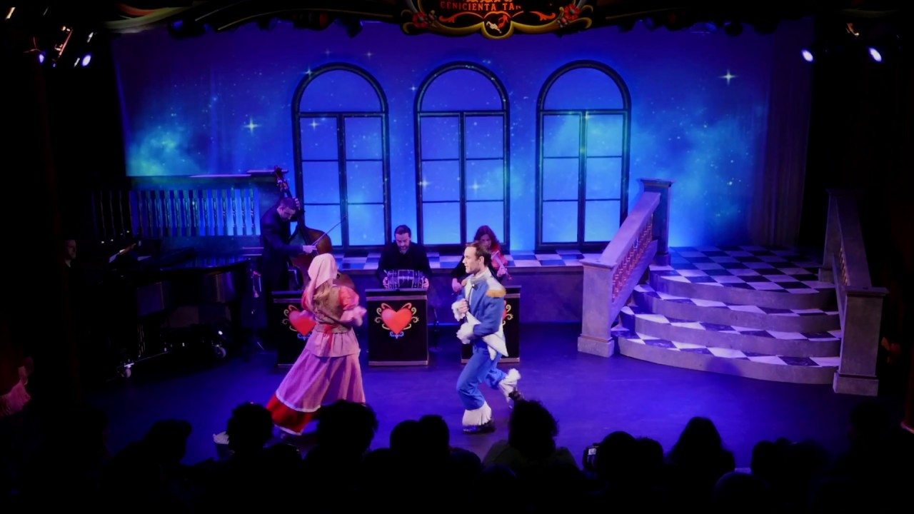 A Tango-Dancing Cinderella / Cenicienta tanguera - YouTube