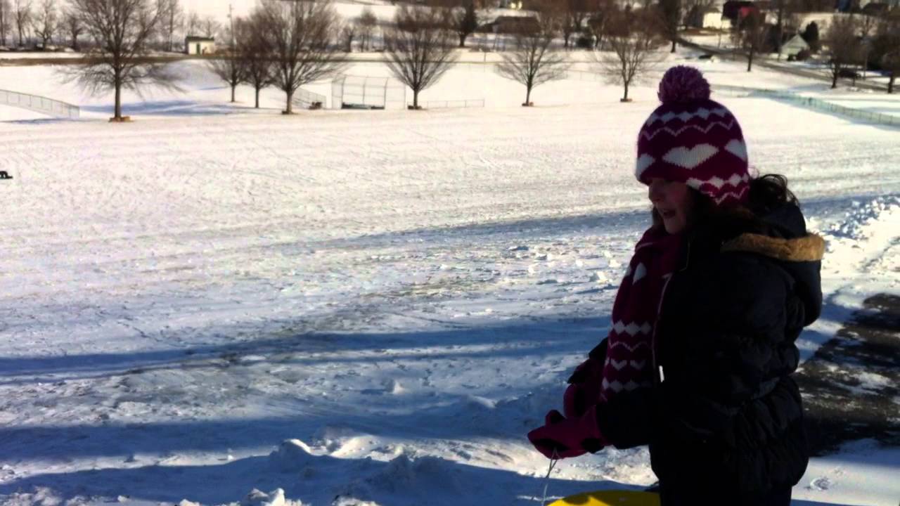akron hill sledding jan2015 video 1 - YouTube