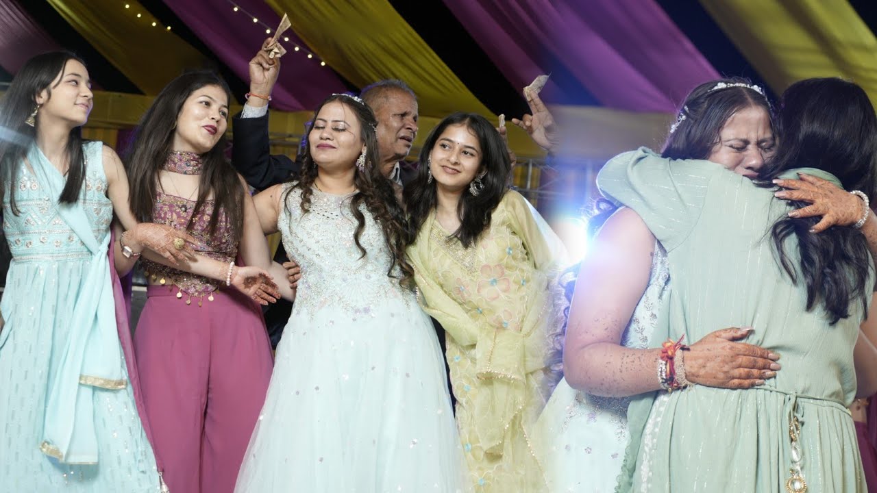 Bridesmaid Surprise Dance 🥹| Jitni Baar Dekhti Hu Aanshu Aa Jate Hain🥺 ...