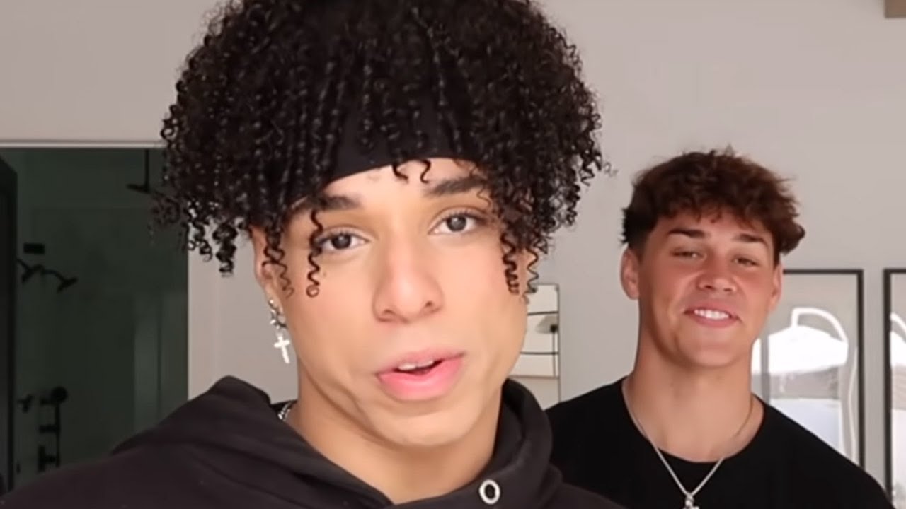larri being larri - YouTube
